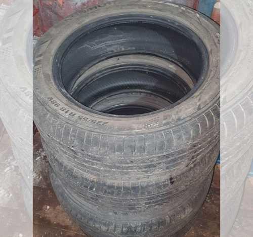 Kumho Solus HS63 225/55 R18 98H