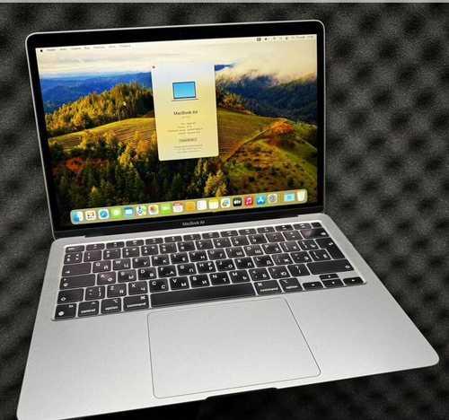 MacBook Air 13 M1 8/256gb