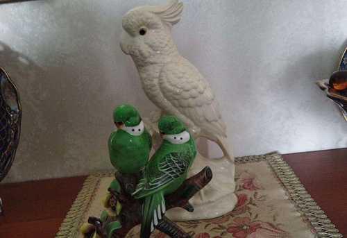 Фарфоровые статуэтки попугаев