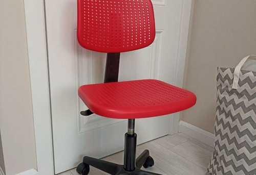Компьютерный стул кресло детский Икеа IKEA