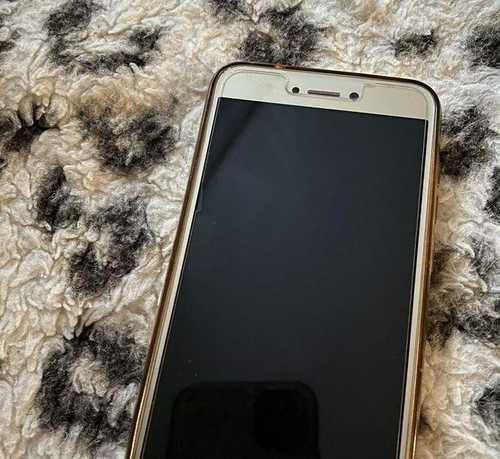 Продам на запчасти Huawei P8 Lite