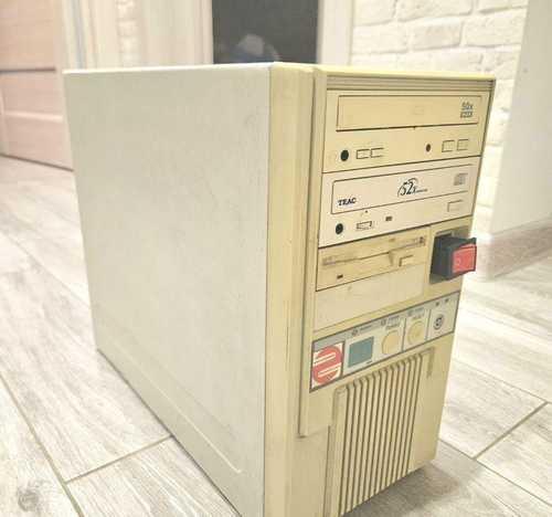 Ретро компьютер Pentium I