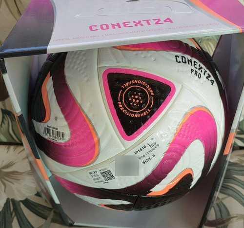 Футбольный мяч adidas Conext24 PRO. Official Match