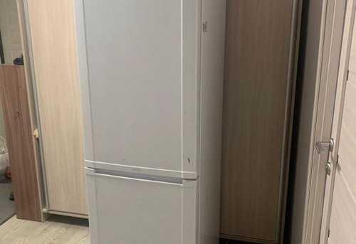 Холодильник Samsung RL-39sbsw