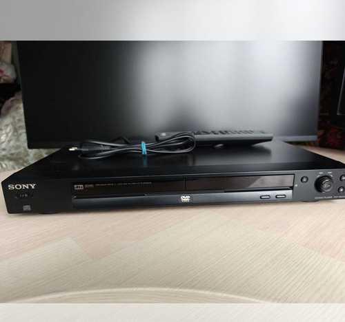 DVD проигрыватель Sony DVP N8330