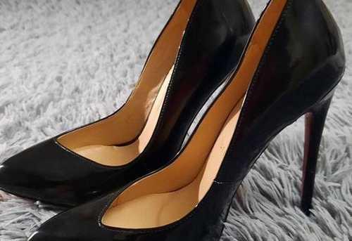 Туфли женские 35 размер черные