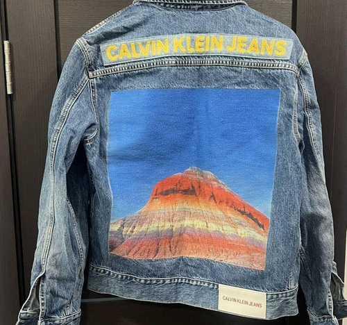 Джинсовая куртка calvin klein, S