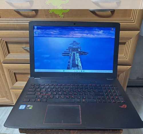 Игровой ноутбук Asus i7 6700, 16gb ram, Nvidia 950