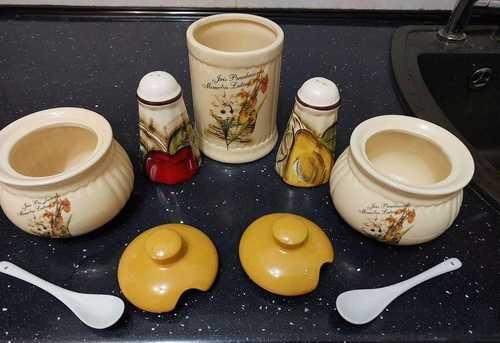 Набор керамической посуды для сыпучих продуктов