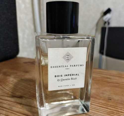 Essentials parfums bois imperial