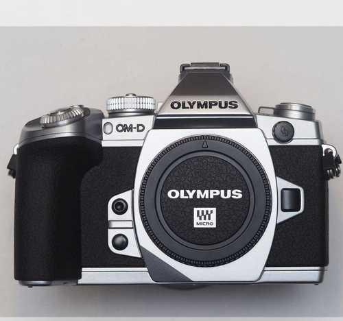 Olympus OM-D E-M1 пробег 8219 кадра