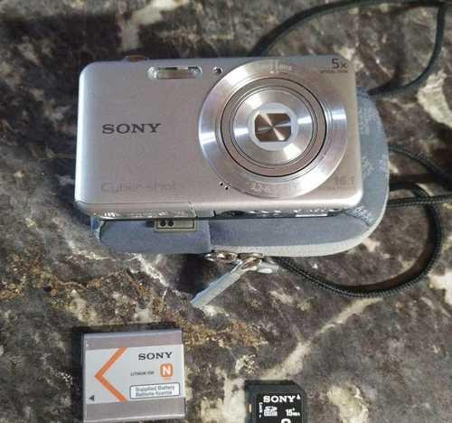 Sony cyber shot dsc w710