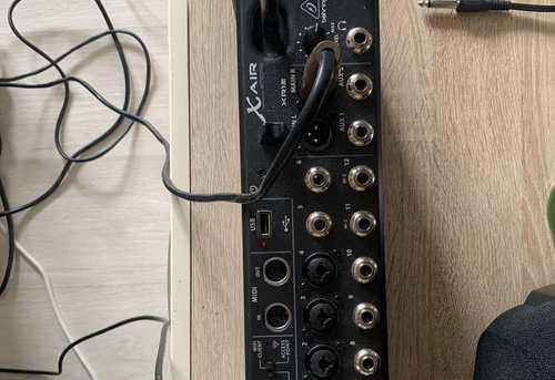 Цифровой микшер behringer XR 12