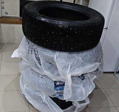 Nokian Tyres Hakkapeliitta 7 SUV 225/60 R17