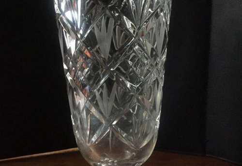 Хрустальная ваза на ножке для цветов 19 см
