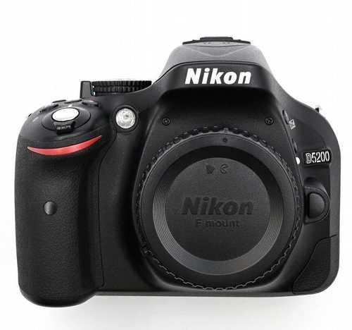 Фотоаппарат Nikon D5200 body (3014 кадров)