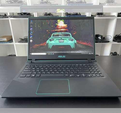 Игровой ноутбук Asus в состоянии нового i5/gtx/112