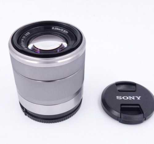 Sony E 18-55mm f/3.5-5.6 OSS