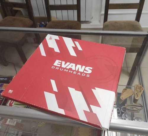 Evans ETP-UV2 F - набор пластиков для барабанов