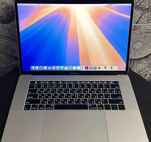 MacBook Pro 15 i9 32GB