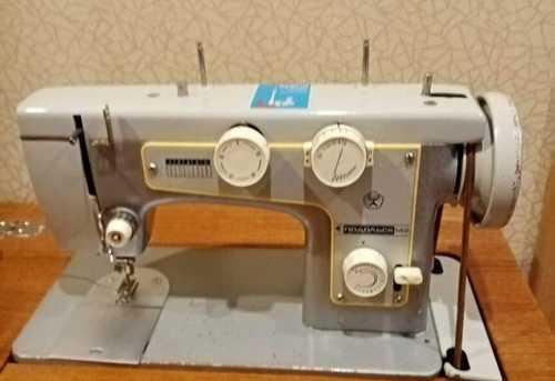 Швейная машинка ножная Подольск 142