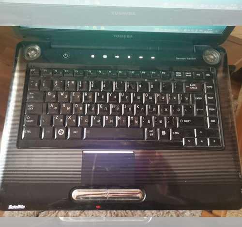 Ноутбук toshiba satellite a 300