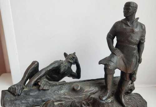 Орехокол. кузнец И черт.Чугун