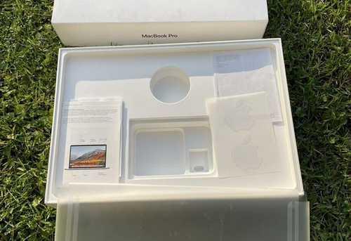 Коробка от MacBook pro