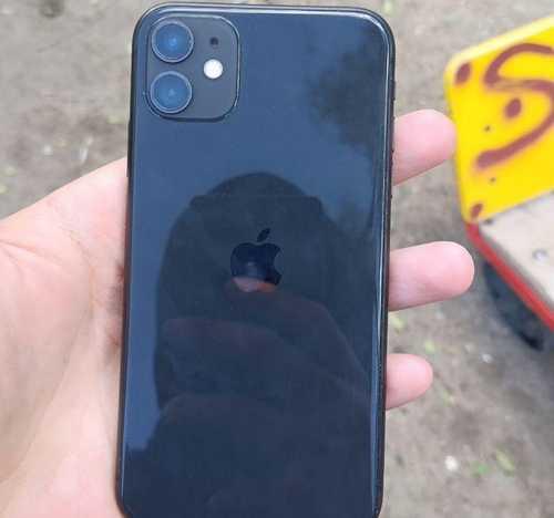 iPhone 11, 64 ГБ