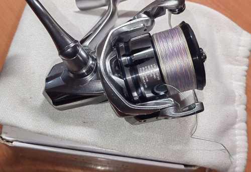 Shimano 19 Stradic 2500S