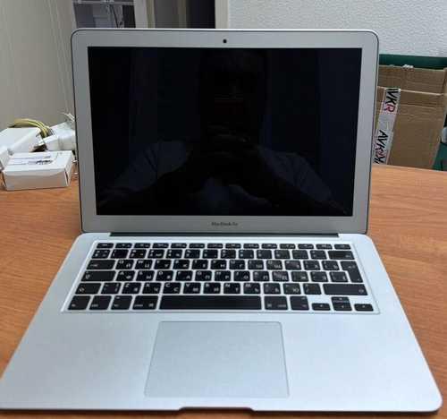 MacBook Air 13 (2015), 128 ГБ, Core i5, 1.6 ГГц, RAM 8 ГБ, Intel HD Graphics 6000