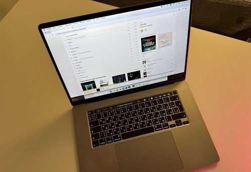 Macbook Pro 16 2019 (Intel Core I7 16GB)