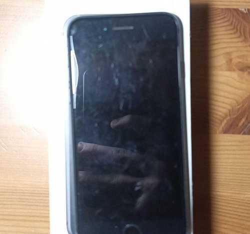 iPhone SE, 64 ГБ