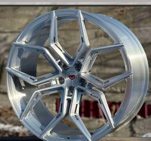 Кованые диски Vossen VPS-653 11.5×R22 5×130