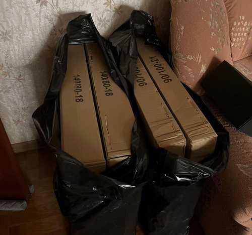 Упаковочная коробка с уплотнителем