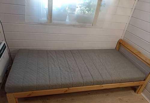 Кровать односпальная Икеа с матрасом