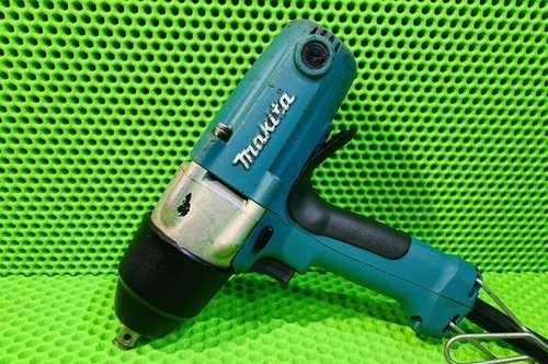 Ударный гайковерт Makita TW0200, 380 Вт
