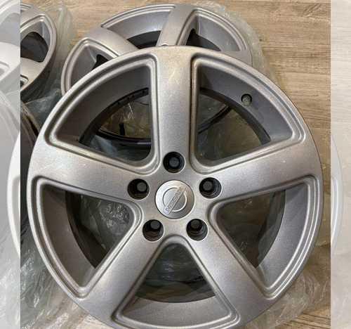 Литые диски Nissan 6.5×R16 5×114.3