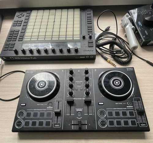 Pioneer ddj 200