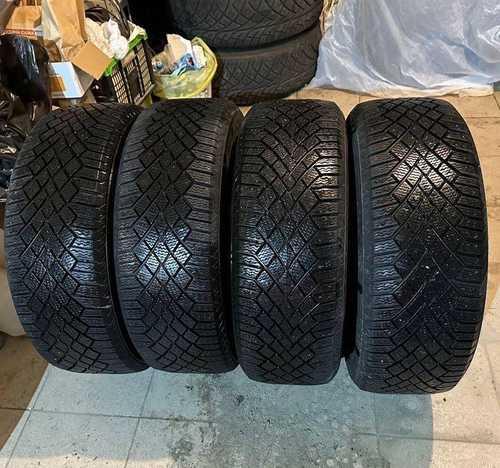 Continental ContiVikingContact 7 215/55 R18 99T