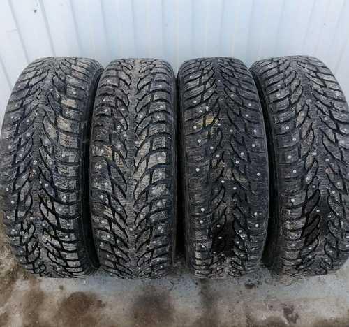 Yokohama 125T 215/70 R16 90H