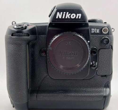 Nikon D1X