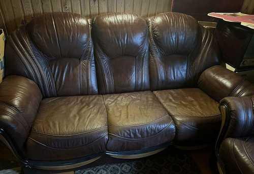 Кожаная мебель диван и кресла
