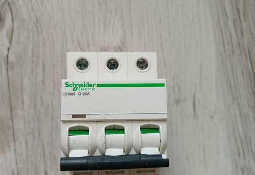 Автоматический выключатель Schneider Electric 25 А