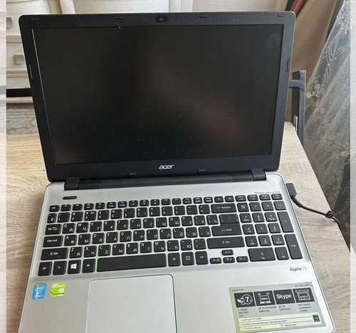 Acer V3-572G, игровой ноутбук GF840, i5, 8, SSD