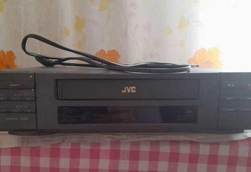 Видеомагнитофон jvc