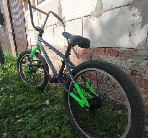 Трюковой велосипед BMX Black Aqua Jump 2.0