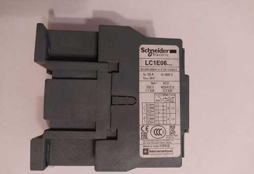 Контактор Schneider Electric LC1E06