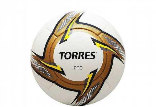 Мяч F31815 футбольный "torres Pro"р.5, 14 панел