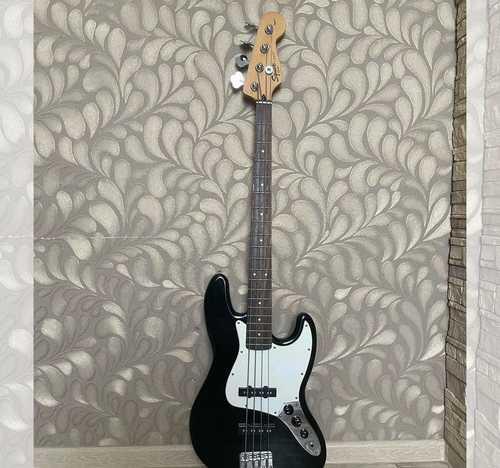 Бас гитара fender squier jazz bass